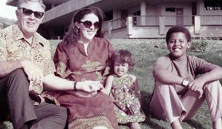 Siapakah Lolo Soetoro? Ayah Tiri Obama Yang Berasal Dari Bandung - Murai MY