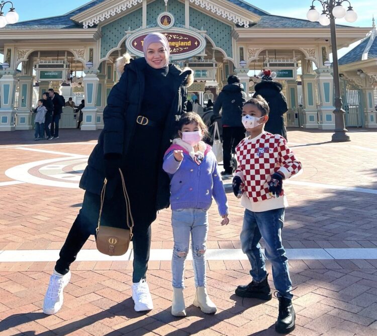 Raja Azura Mohon Isu Syamsul & Puteri Sarah Dihentikan, Sharifah ...