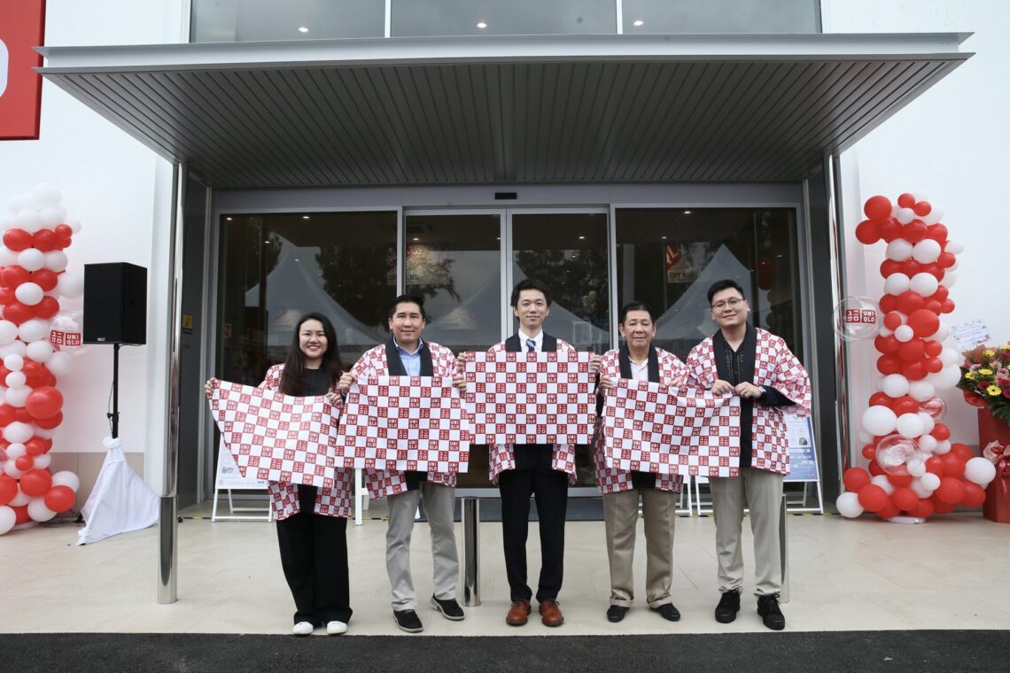 [GAMBAR] UNIQLO Baru Buka Secara Rasmi Di Klebang Melaka, Tepi Jalan ...