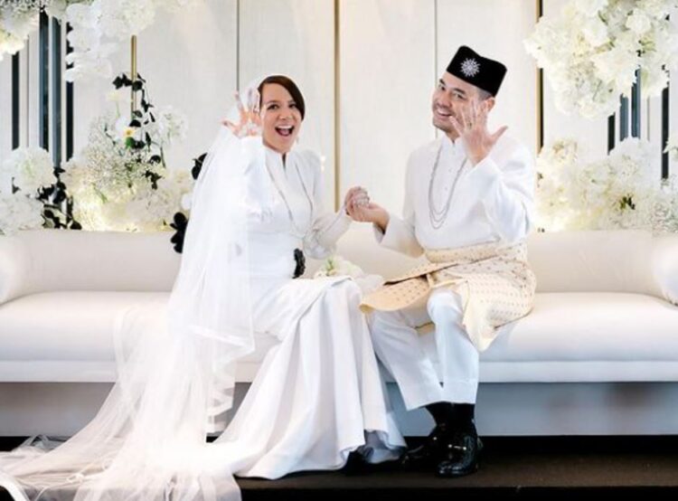 Selepas 8 Tahun Bercinta Akhirnya Jeslina Hashim Sah Bergelar Isteri Kepada Tunku Eddy Murai My