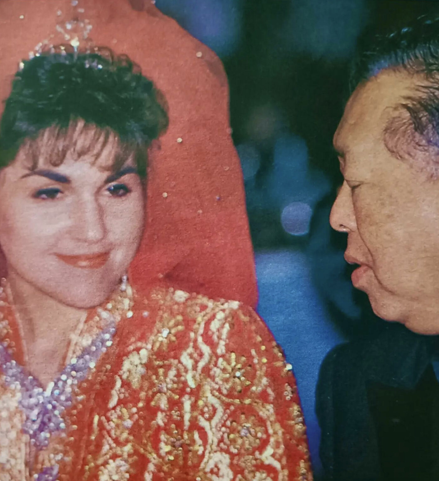 Wajah Ibunda Tengku Amir Shah Dalam Majalah Lama Buat Netizen Terpukau ...