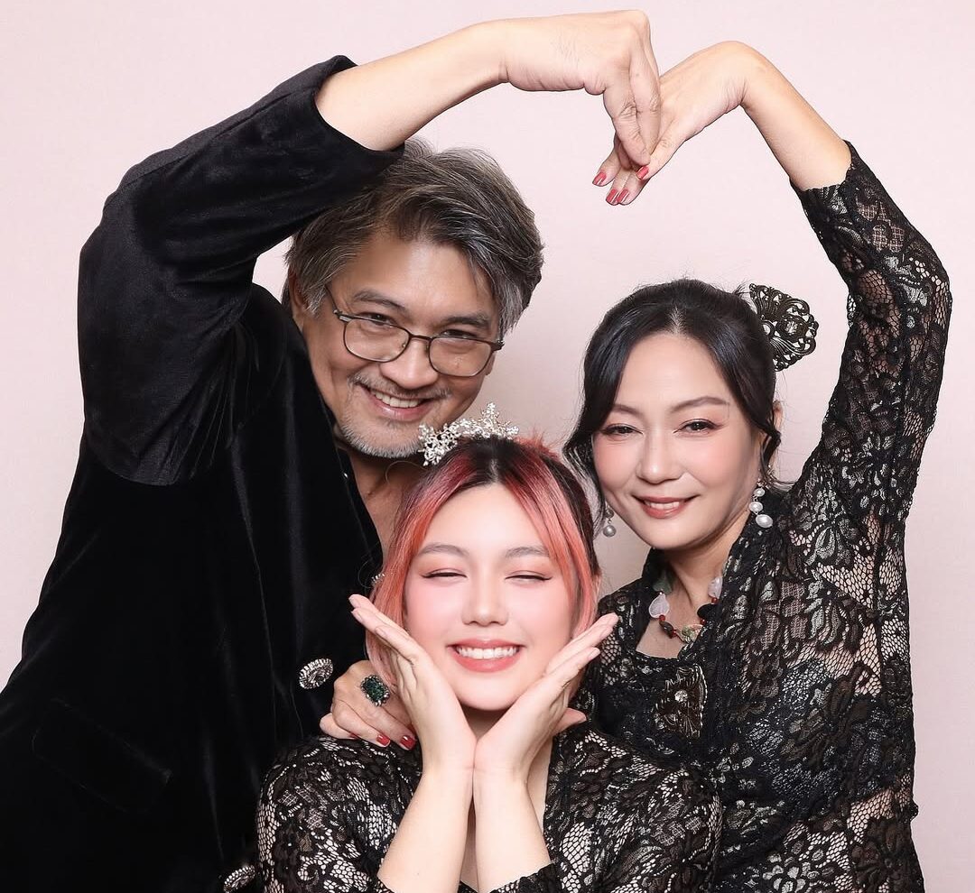 Tabby DOLLA Kongsi Foto Keluarga, Peminat Terpegun! - Murai MY